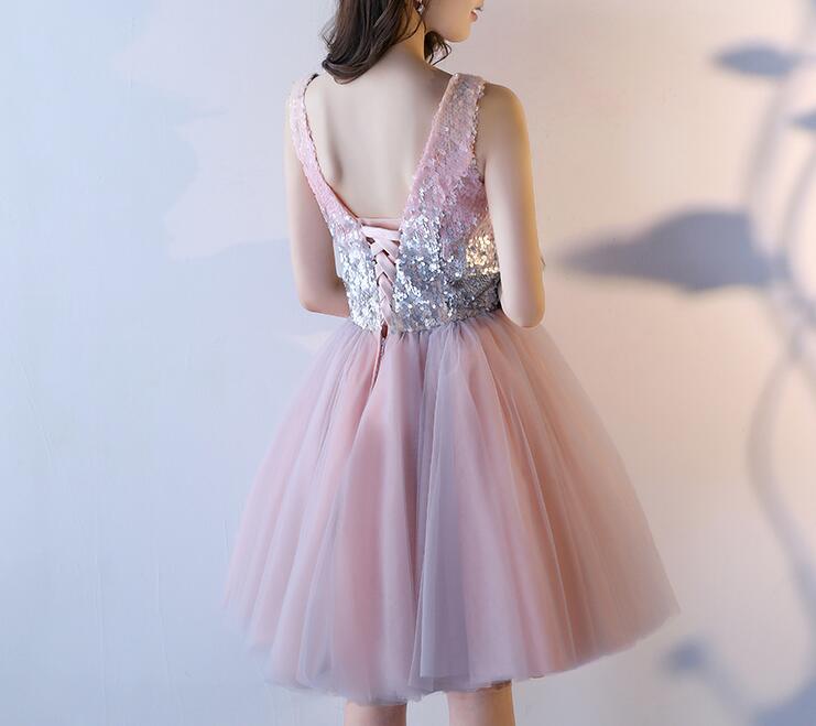 Cute Sequins Tulle Short Party Dresses, V-neckline Lace Up Formal ...
